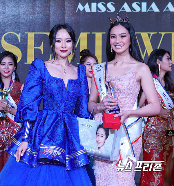 [포토] Kayesha Clauden Chua, '2019 미스아시아어워즈' 영예의 Winner 수상